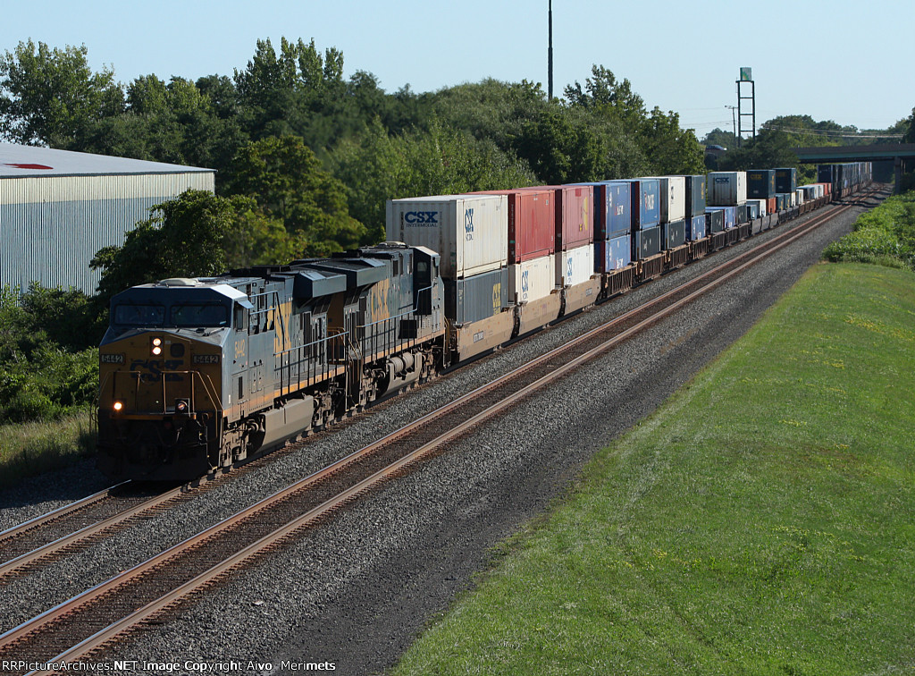 CSX Q157 at Mile 70 Lakeshore Sub